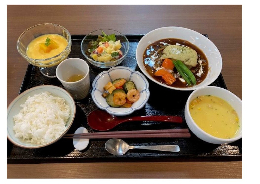 クリスマスディナー★｜グランドマスト西宮苦楽園(兵庫県西宮市)｜LIFULL 介護(ライフル介護)